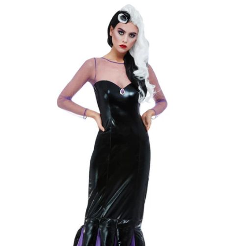 Dress to Impress: A Guide to Women's Fancy Dress for UK's Iconic Event